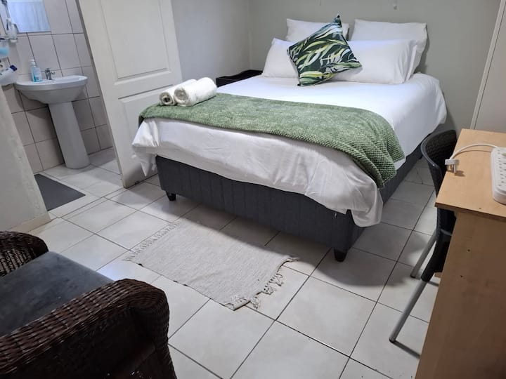 Monument House - Kimberley