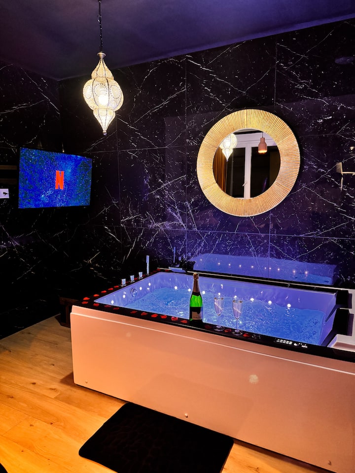 Jacuzzi Privé & Design Chic - Reims