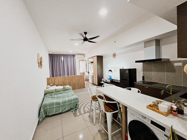 Rumahadam|alinea|shahalam|4pax|65"tv|wifi|family - Shah Alam