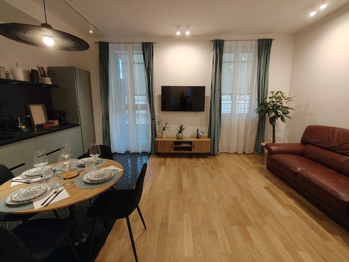 Bellissimo Bilocale Al Centro Di Roma - Monti