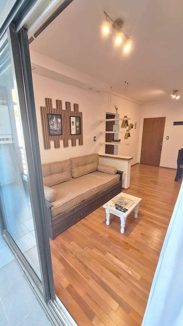 Hermoso Departamento En Juncal Con Piscina - アルゼンチン
