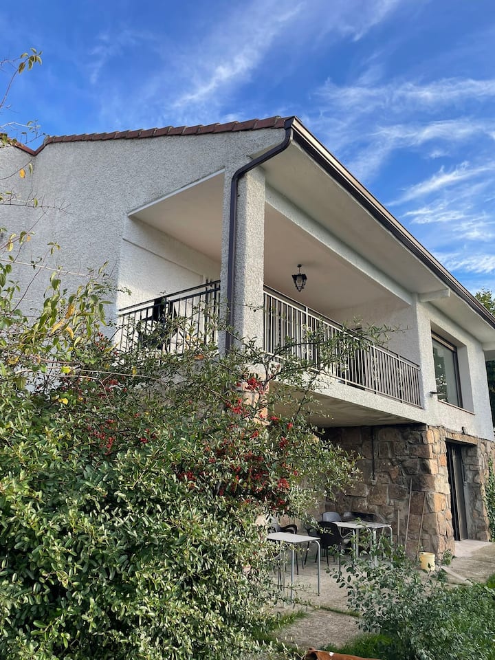 Villa Pastora: Casa Tranquila Y Con Vistas - La Cabrera