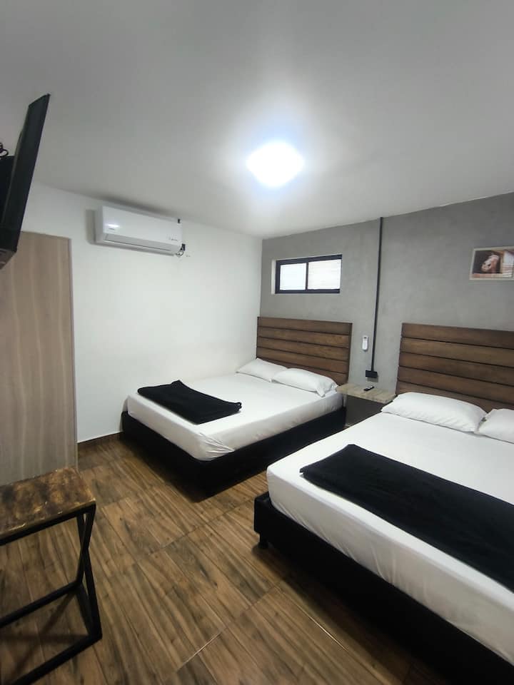 Habitación Doble Con Aire Acondicionado - Bucaramanga