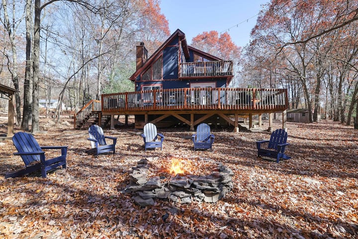 Alpine Lodge-3bd/2ba-hot Tub/sauna - Bushkill, PA