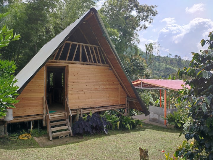 Cabaña En Jardín.
Desayuno Incluído. El Guadual - Andes