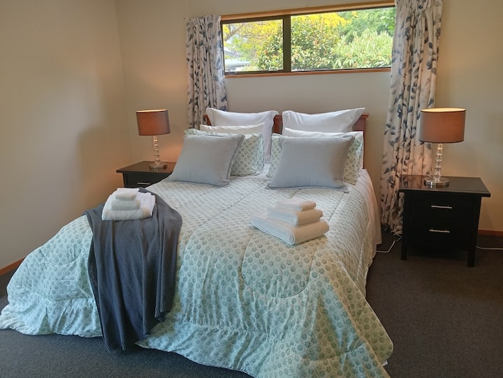 Redwood Retreat - Christchurch