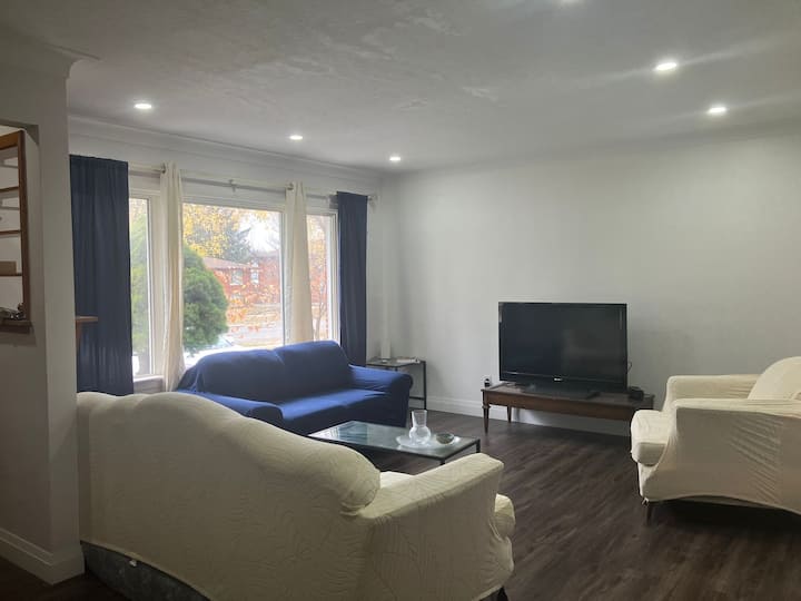 Comfortable Stay In London - London, ON, Canada