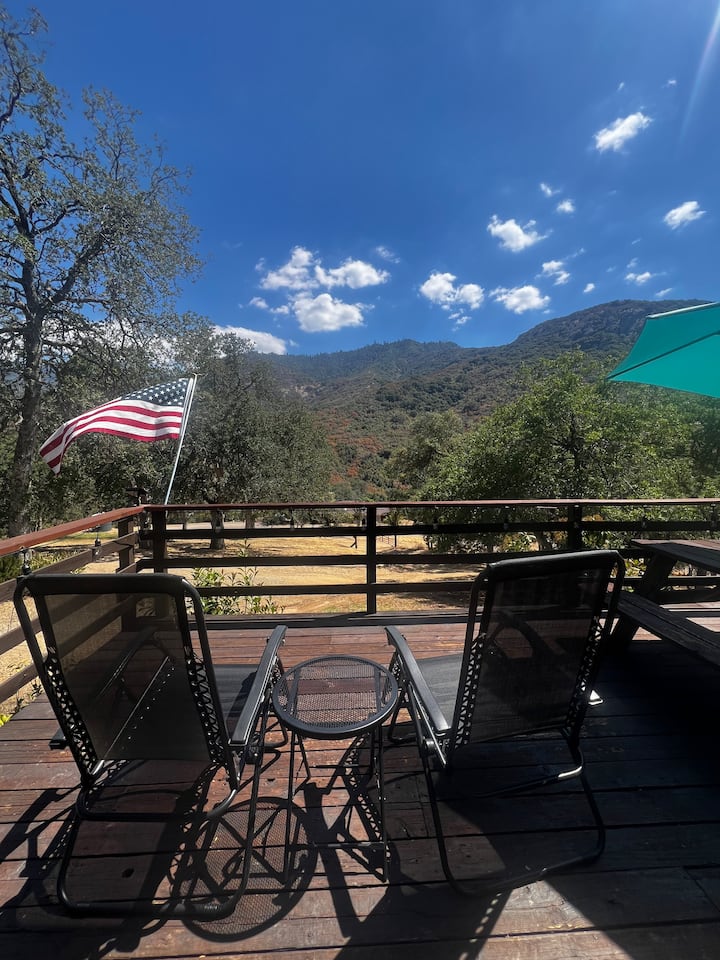 Oak Grove Getaway - Sequoia National Park