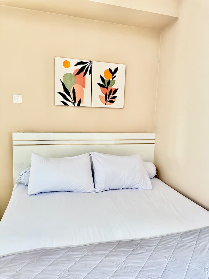 Sachiko Benson 2br Pakuwon Mall Netflix Htwtr - Surabaya