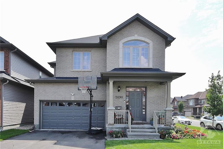 Single House - Ottawa