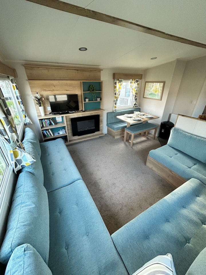 Deluxe Caravan At Butlins - Minehead