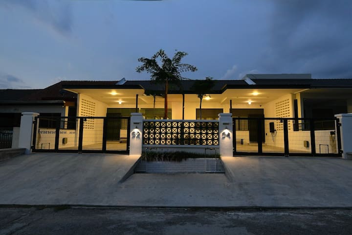 Ipoh Garden Canning 18pax 6r4b Ev Stadium & Aeon - 에포