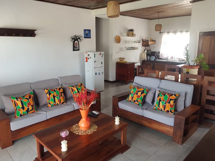 Maison D'hôtes Au Bord De La Plage, Sécurisé - Madagascar