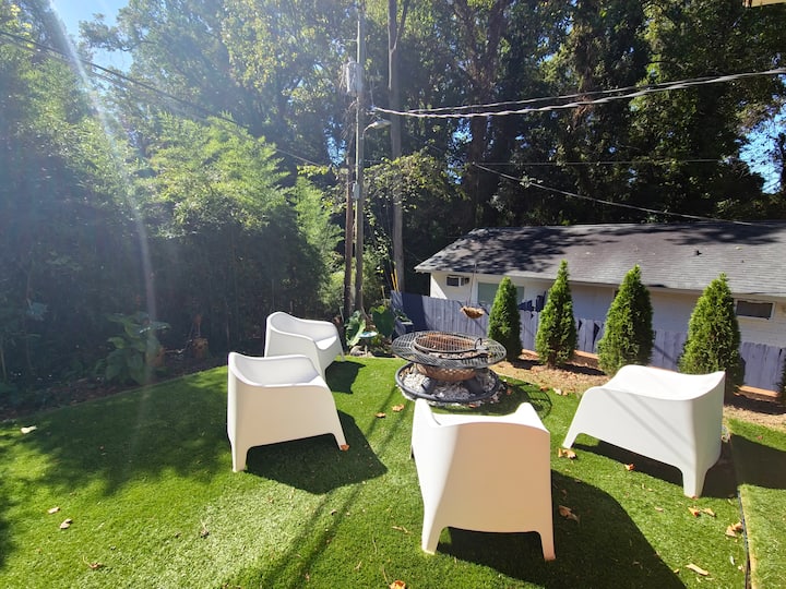 Cozy Charlotte Apartment - Charlotte, NC