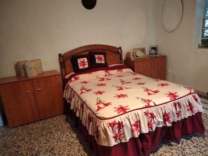 Habitación 1 Cama De Matrimonio - Zuera