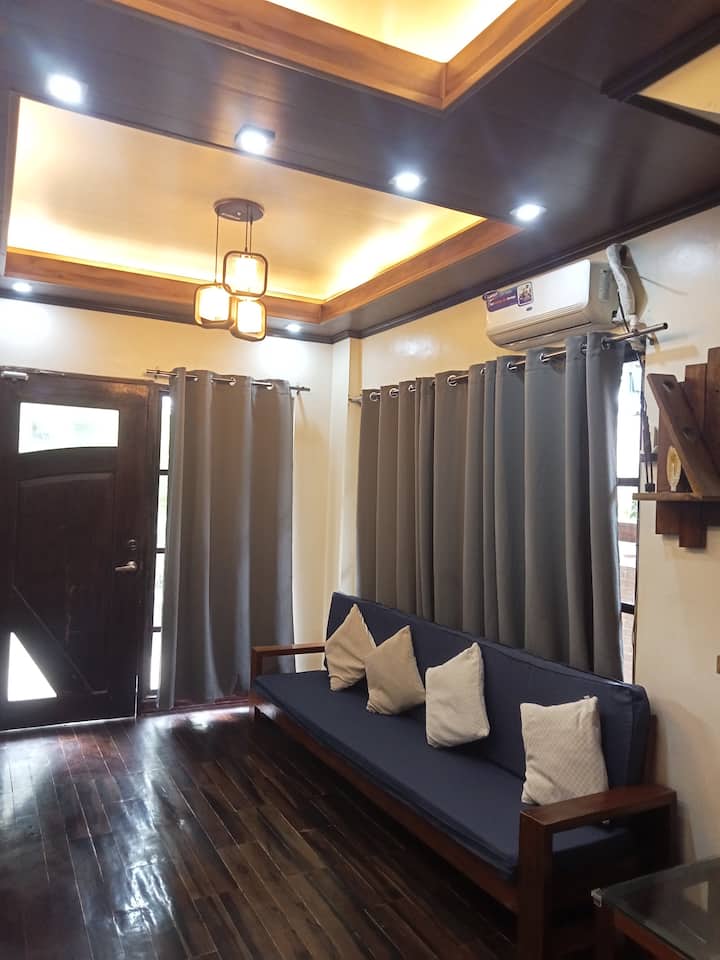 Toto's House Family Suite - Puerto Princesa