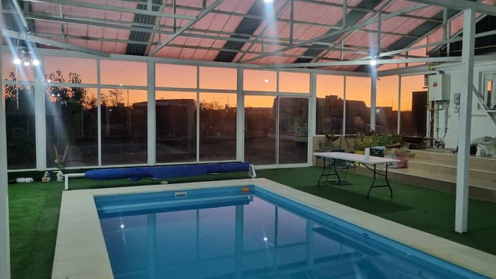Casa Con Piscina Climatizada - Puerto Madryn