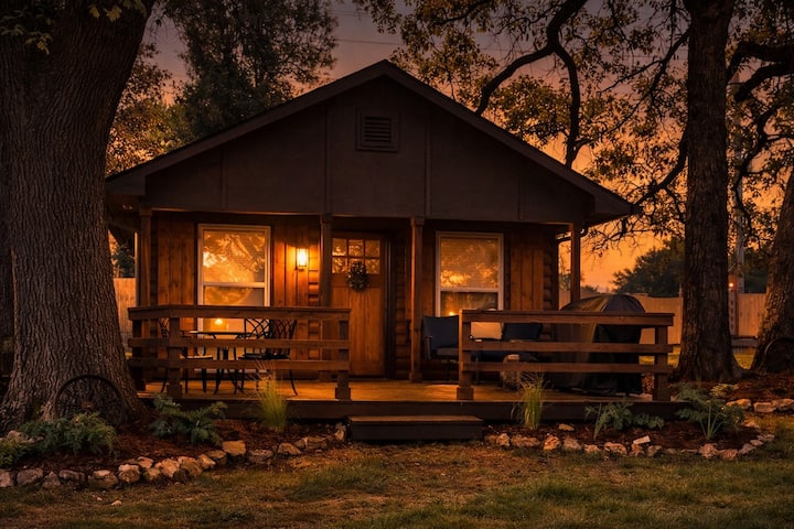 Cozy Romantic Getaway-the Skipper - Disney, OK