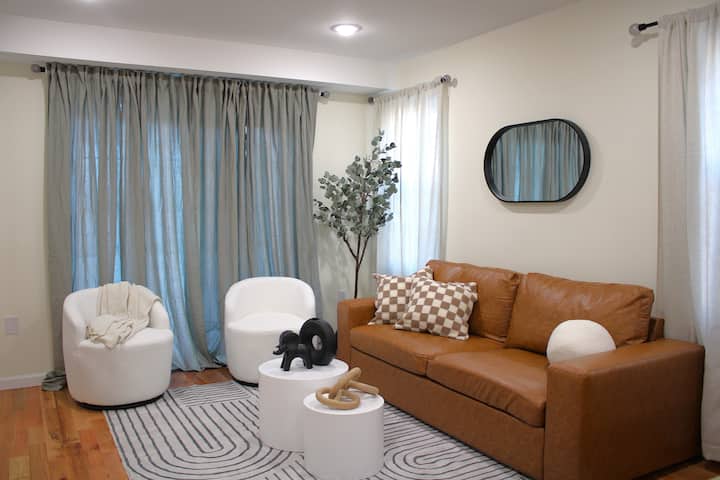 Home Just 15min From American Dream Water Park! - Newark, NJ