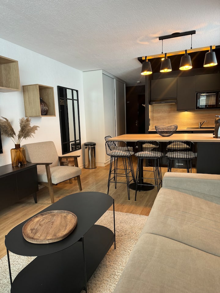 Chaleureux Appartement à Tignes
Skis Aux Pieds - Tignes