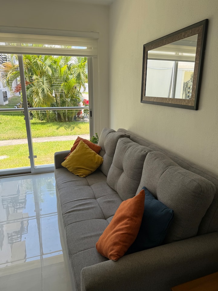 Cómodo Depto Planta Baja Con A/c Y Pet Friendly - Manzanillo