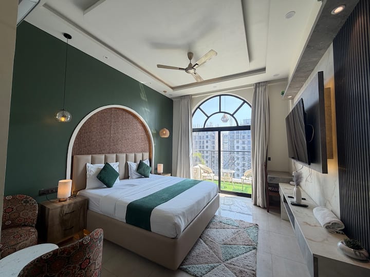 Cozycostays-2|top Floor| Netflix | Omaxe | Lulu - Lucknow