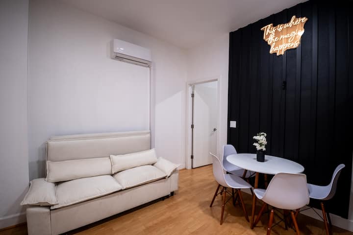 Stylish 1 Bd 1 Bath Downtown - Eagle Mountain Casino
