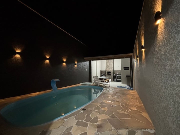 Sobrado Com Piscina Em Matinhos - Matinhos