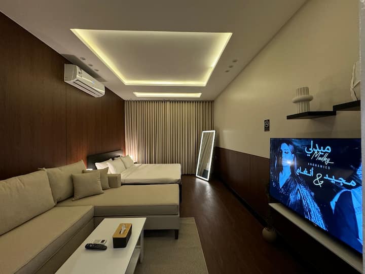 استديو بتصميم فندقي وهادئ دخول ذاتي 35- - Saudi Arabia