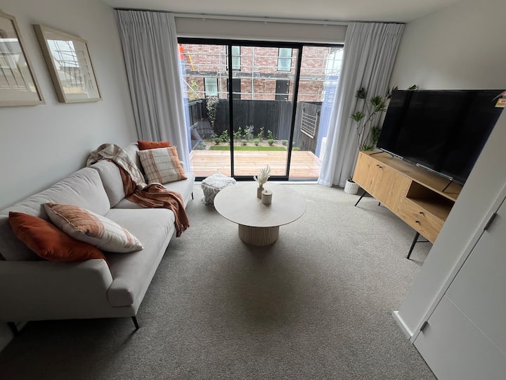 Luxury And Serene 2 Bed Near Cbd With Parking - Christchurch