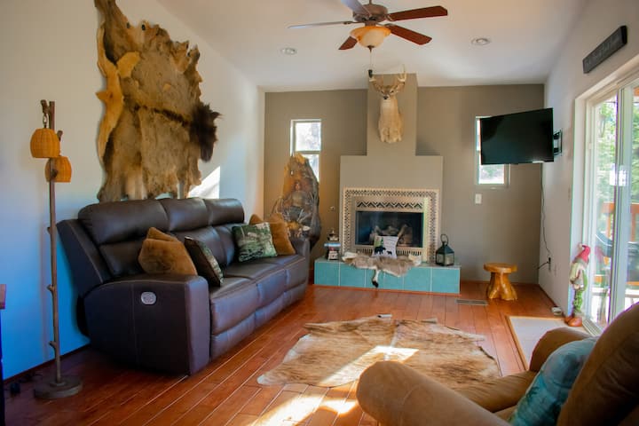 “El Comisario Explorer’s Lodge” - Cloudcroft, NM