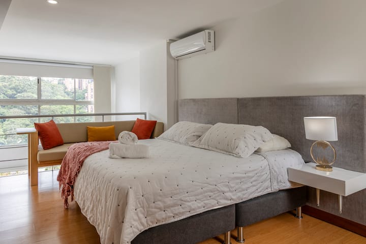 Medellín Poblado Excelente Ubicación Y Muy Seguro - Envigado