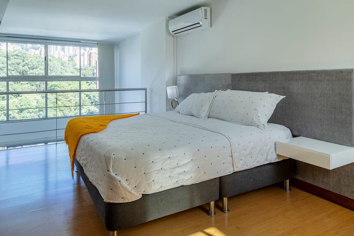 Medellín Poblado Excelente Ubicación Y Muy Seguro - Envigado