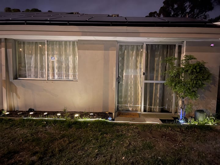 Room In Fremantle.
Private With Separate Entrance - Fremantle