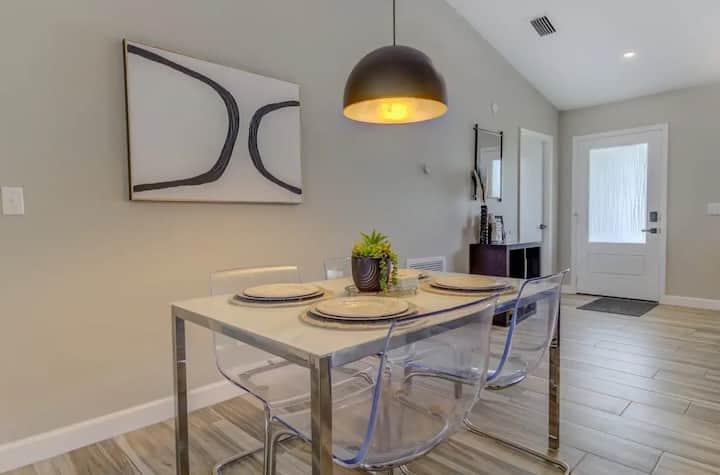 Private Oasis|fenced In Yard|mets Stadium|laundry - Port St. Lucie, FL