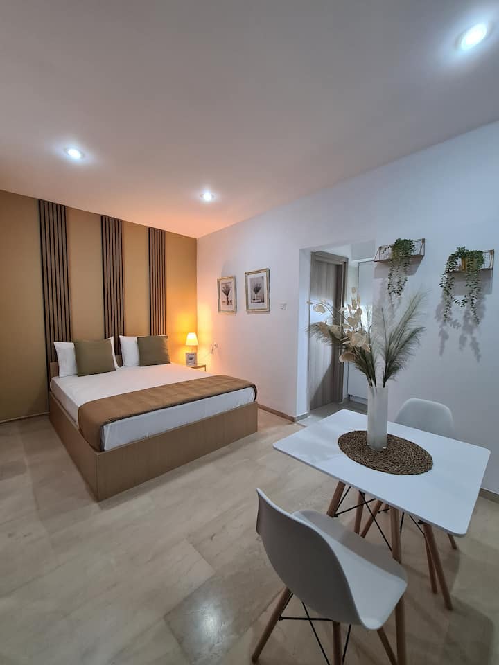 Apartment In The Heart Of The City  5g - Ларисса