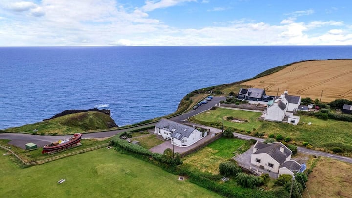 Clifftop Cracker! - Midleton