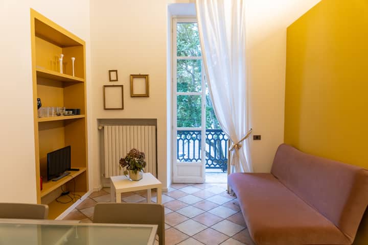 Appartamento Con Vista Su Piazza Vittorio Alfieri - Asti