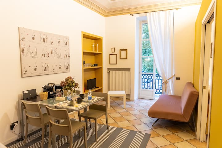 Nuovo - Appartamento Con Vista Su Piazza Alfieri - Asti