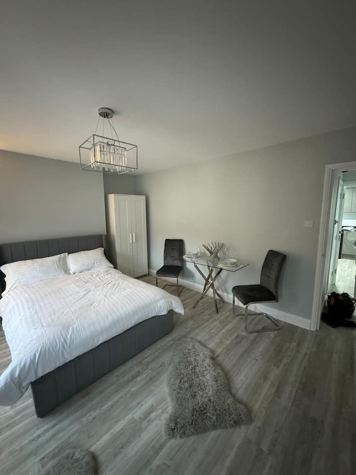 Colchester Town Centre Flat - Colchester Zoo