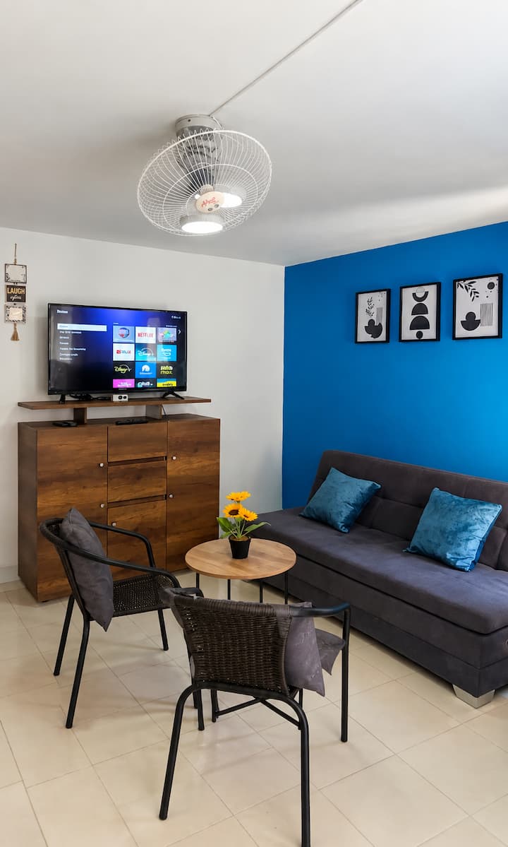 Rodadero Apartment, Five Minutes From The Beach - Santa Marta, Colombia