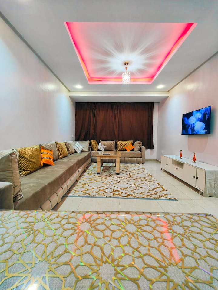 Large Appartement T3  Piscine Au Coeur D'agadir - Agadir