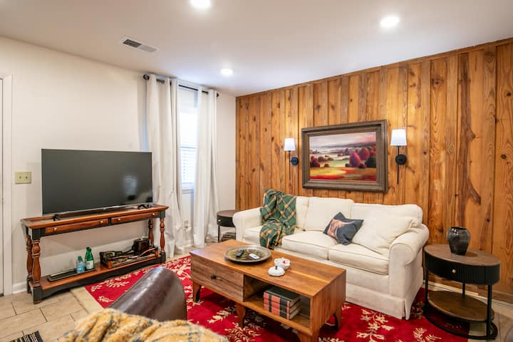 The Ira, 1br King Nook By Velvet Ditch Villas - Oxford, MS