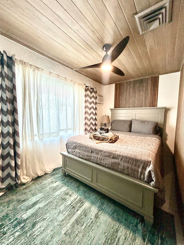 Island Guesthouse 1/1 Walk To Beach/restaurants - Fort Pierce, FL