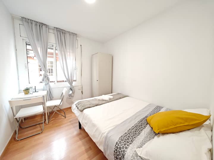 Habitación Exterior 2* - L'Hospitalet de Llobregat