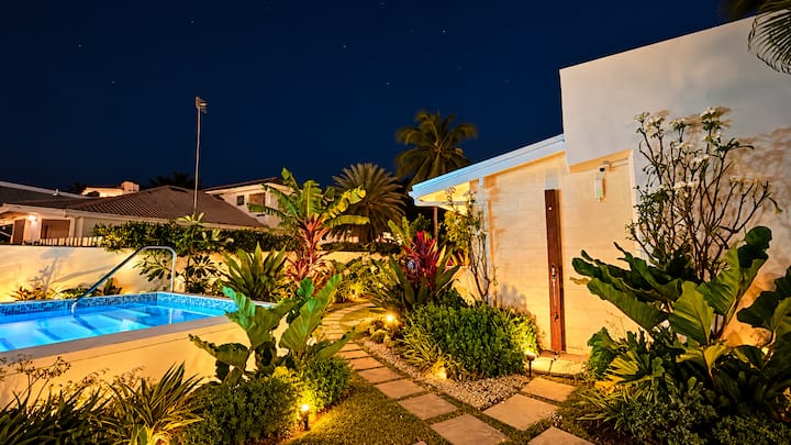Casamigos 'Agave' Spacious 2-bed Apartment W/ Pool - Barbados