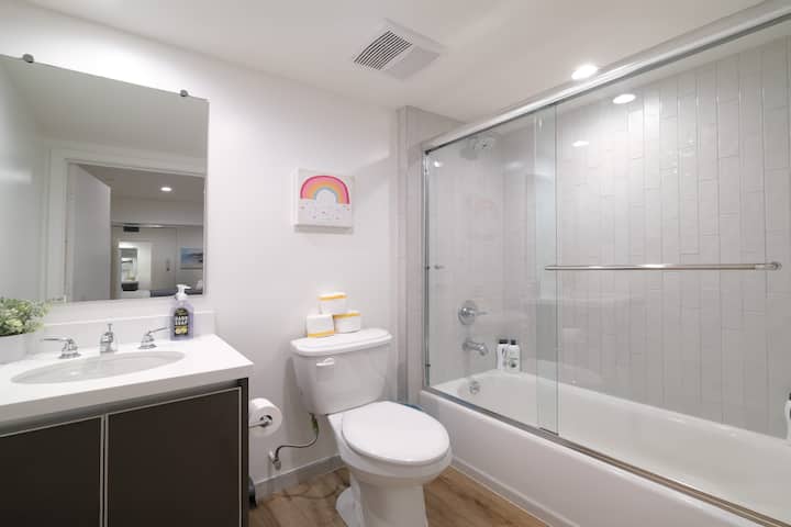 Modern 5br In Weho – Walk To Melrose - Hollywood, CA