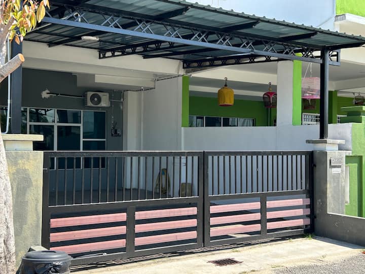 Twin Home In Kuala Terengganu - Kuala Terengganu