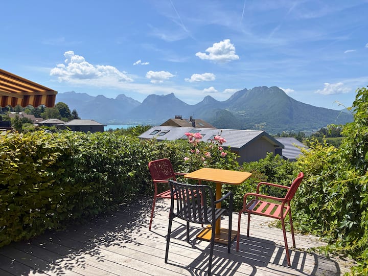 Soleil Bleu : Studio Design & Vue Lac Annecy - Lake Annecy