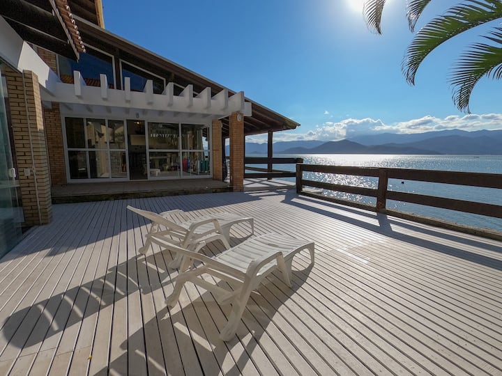 Espetáculo A Beira Mar Com Vista E Por Do Sol! - Florianópolis